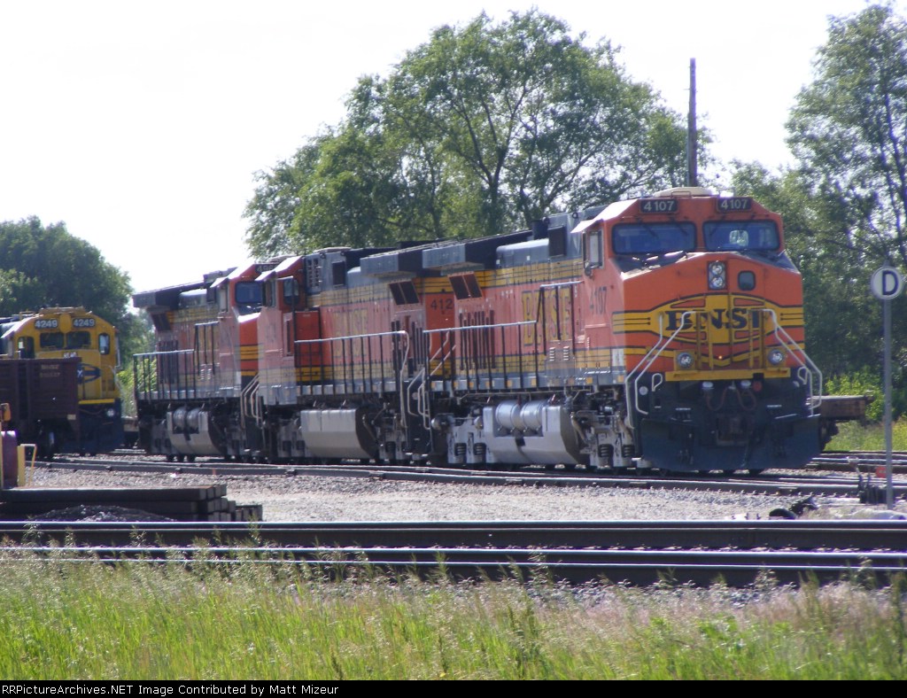 BNSF 4107